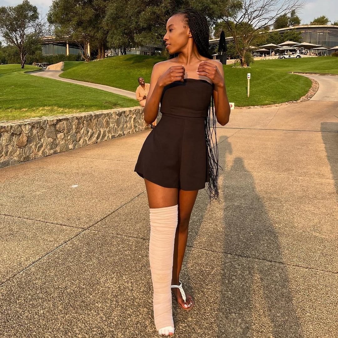 Bahumi Madisakwane: Biography, Age, Condition, Mother, Father, - Their ...